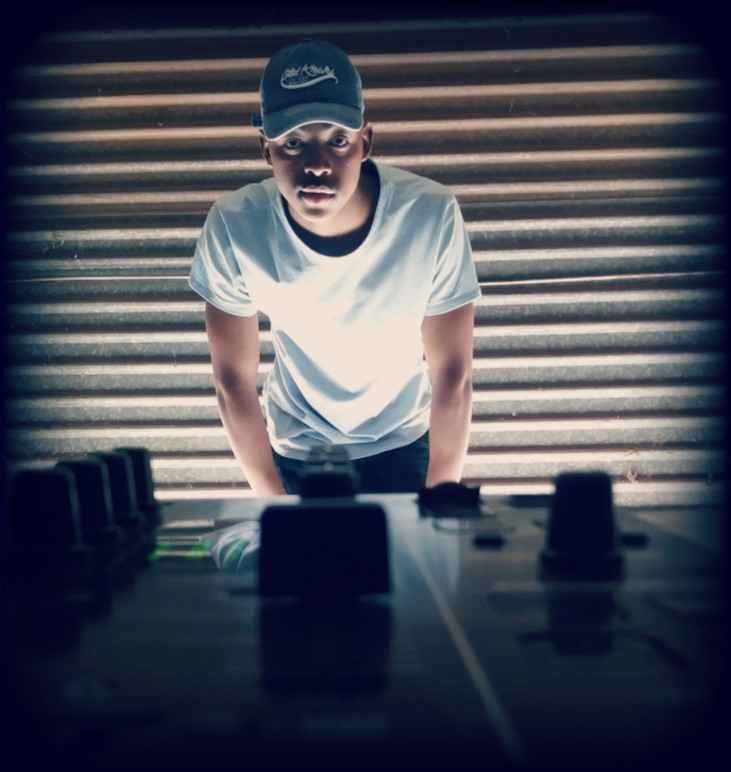 Mick-man - Skroef28 (Main mix) - ZAtunes