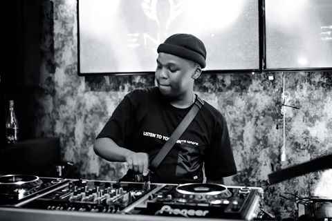 Dlala Thukzin - Quarantine Party Mix 3 - ZAtunes