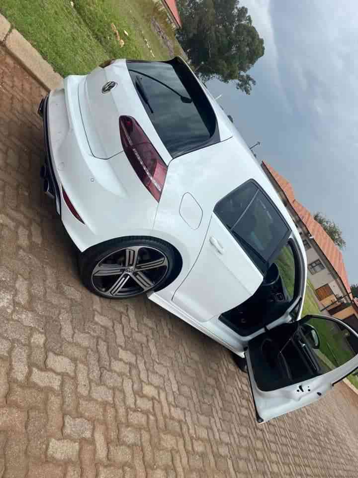 De Mthuda Buys A New Car Worth Half A Million Rand - ZAtunes