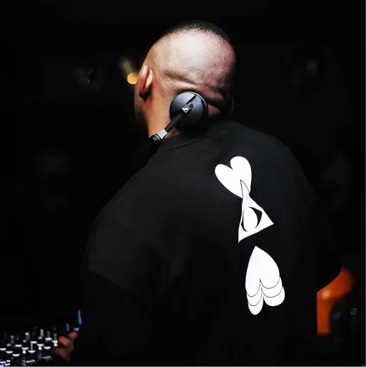 Mick-Man - Whistle - ZAtunes