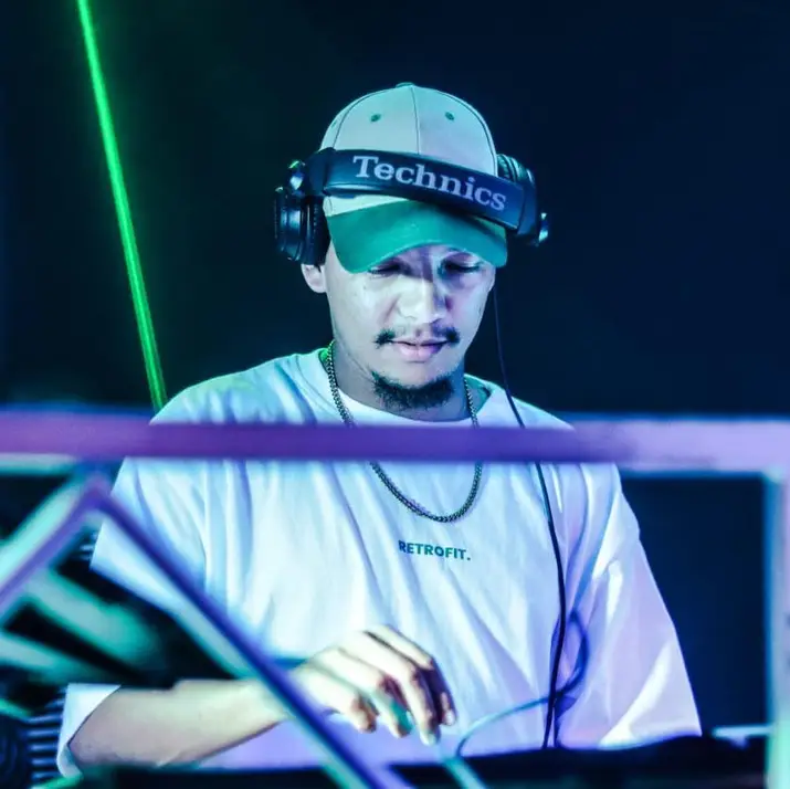 DJ Ice Flake - The Ice Flake Show Season 9 Episode 1 (3Step Afro House ...