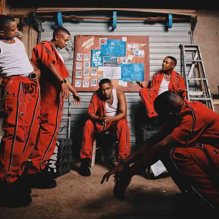 EeQue Plans To 'Hit A Heist.' - ZAtunes